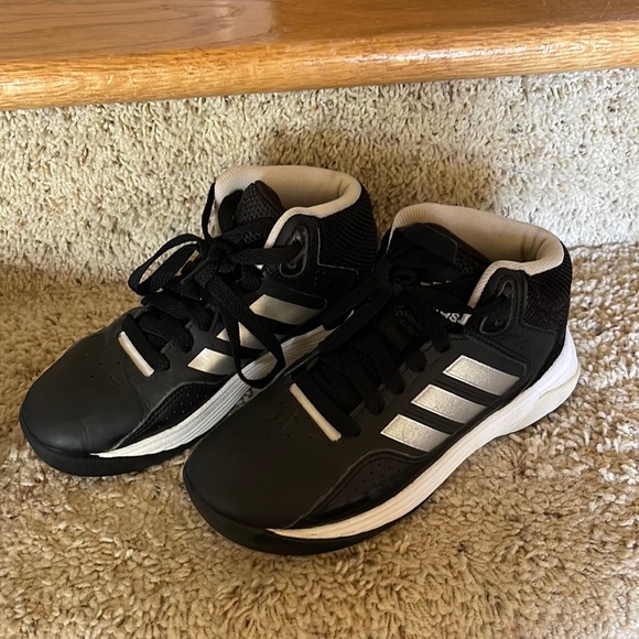 Adidas Shoes Adidas Girls Basketball Sneakers Like New Poshmark